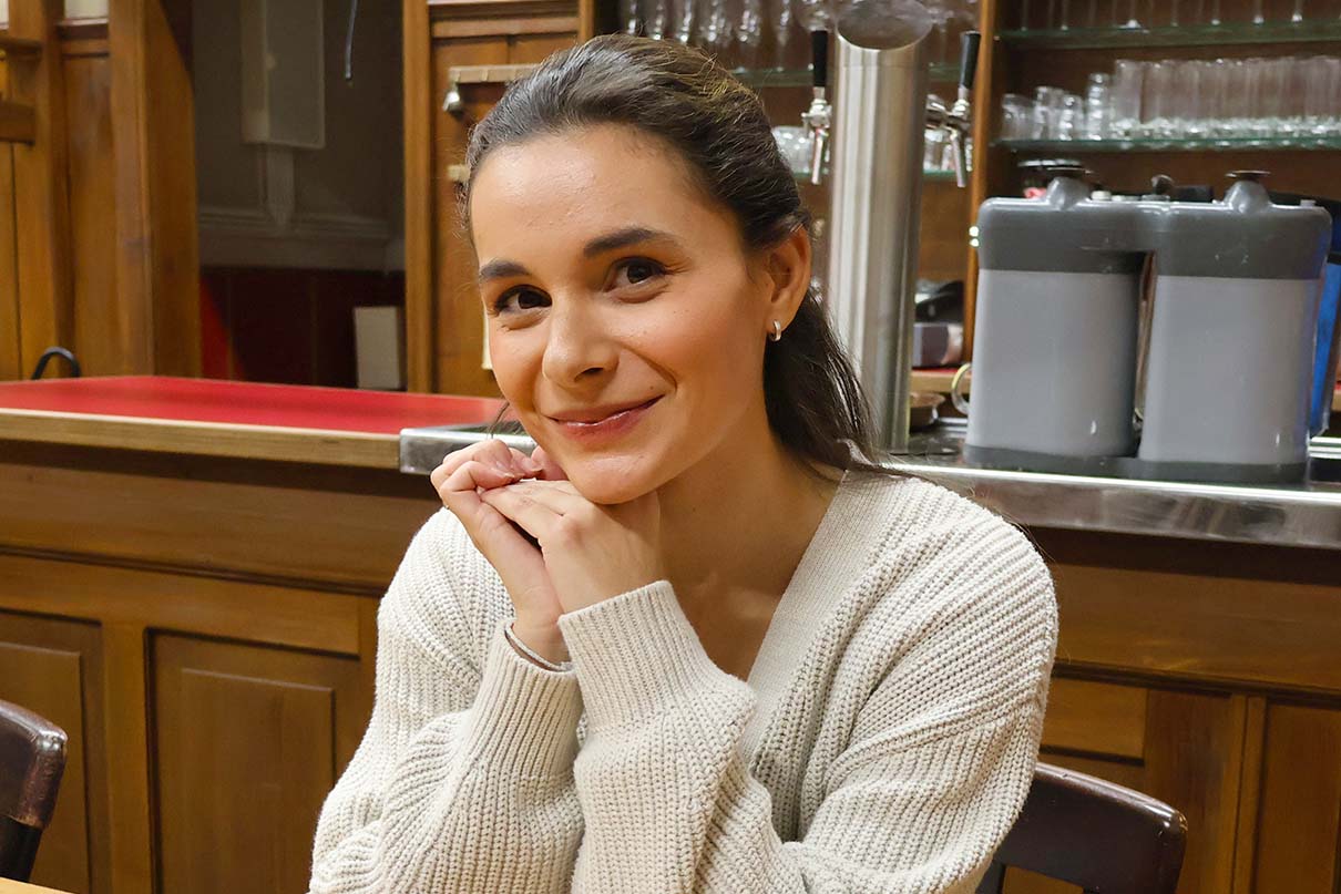 Julia Obst •867 - das Leben zwei mal erleben - Promigeflüster