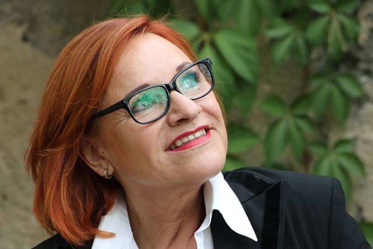 Lou Hoffner - Liebe, Lust und Hexenschuss - Promigeflüster